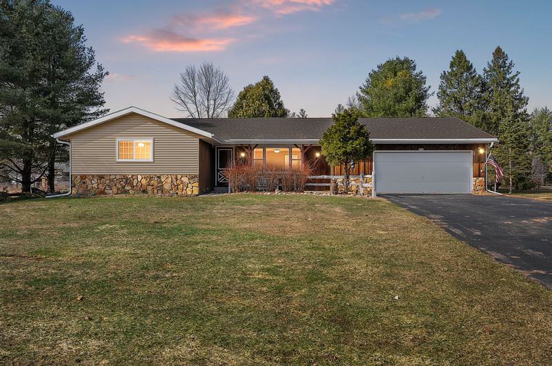 W220 Julius Street, Krakow, WI 54137 | Badger Skytography | Tour