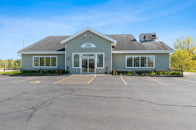 5774 Duame Road, Lena, WI 54139 | Badger Skytography | Tour