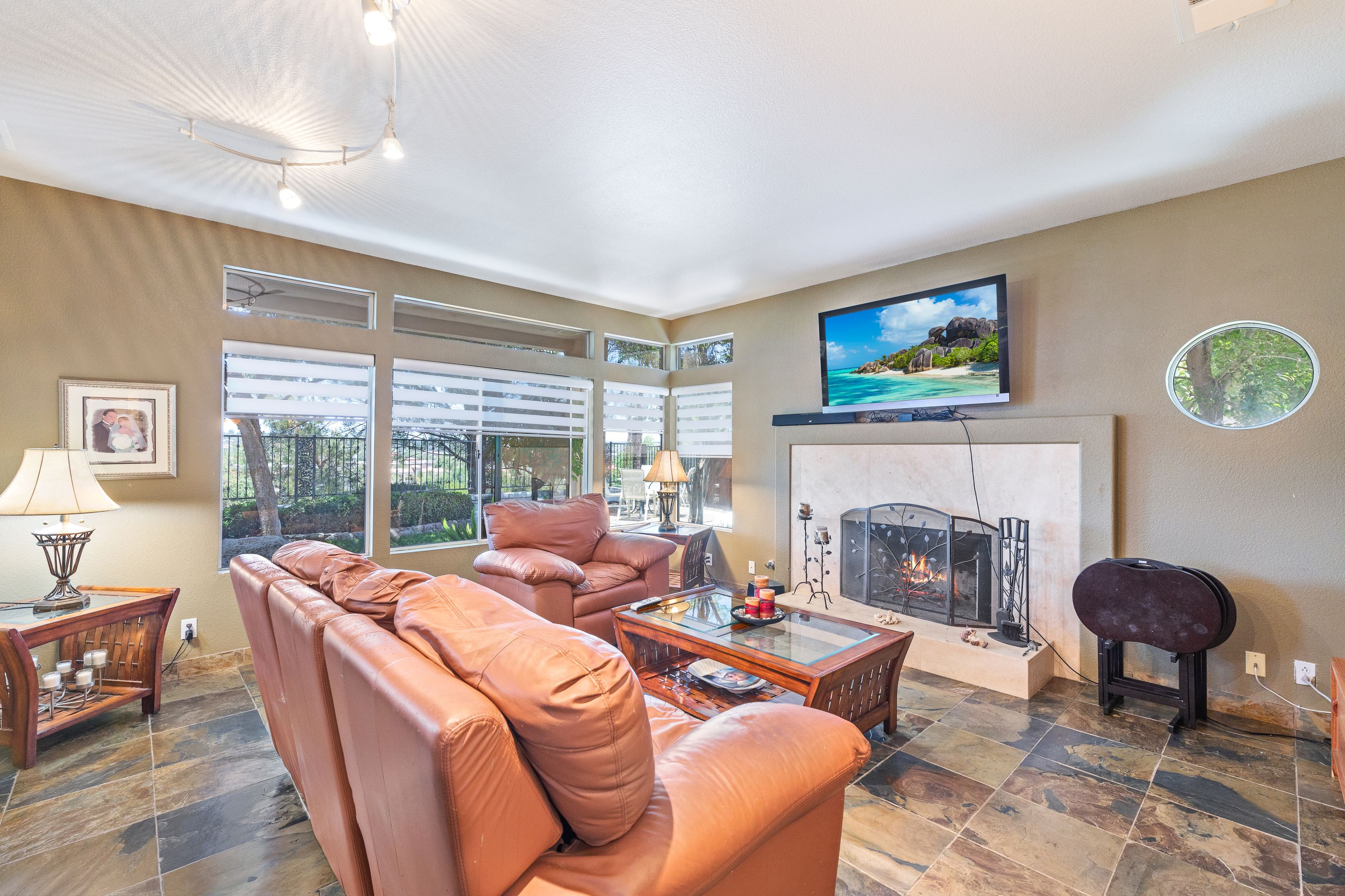 31954 Via Seron, Temecula, CA 92592 | Media Dreams LLC | Tour